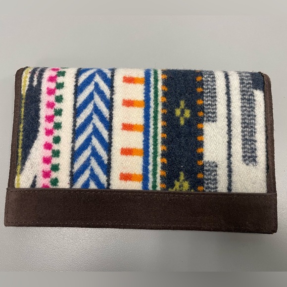 Pendleton | Bags | Pendleton Secretary Wallet Wool Leather Card Holder ...